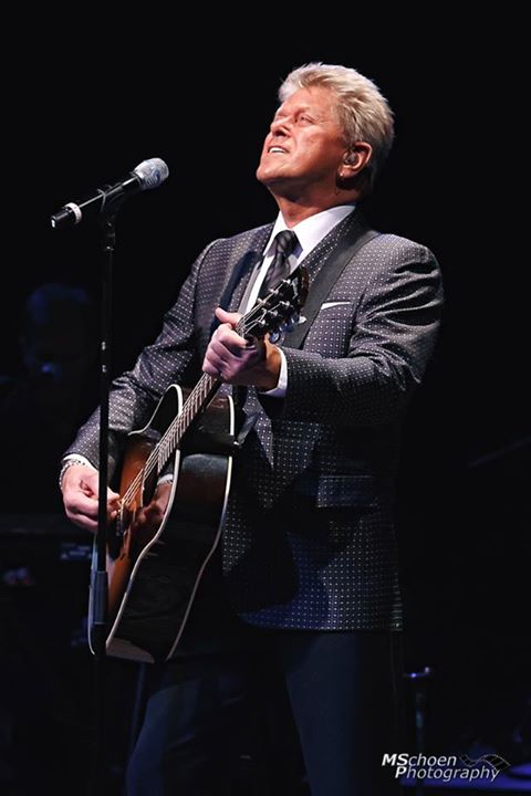 Former Chicago frontman Peter Cetera performs at Iowa State Fair | CITYVIEW