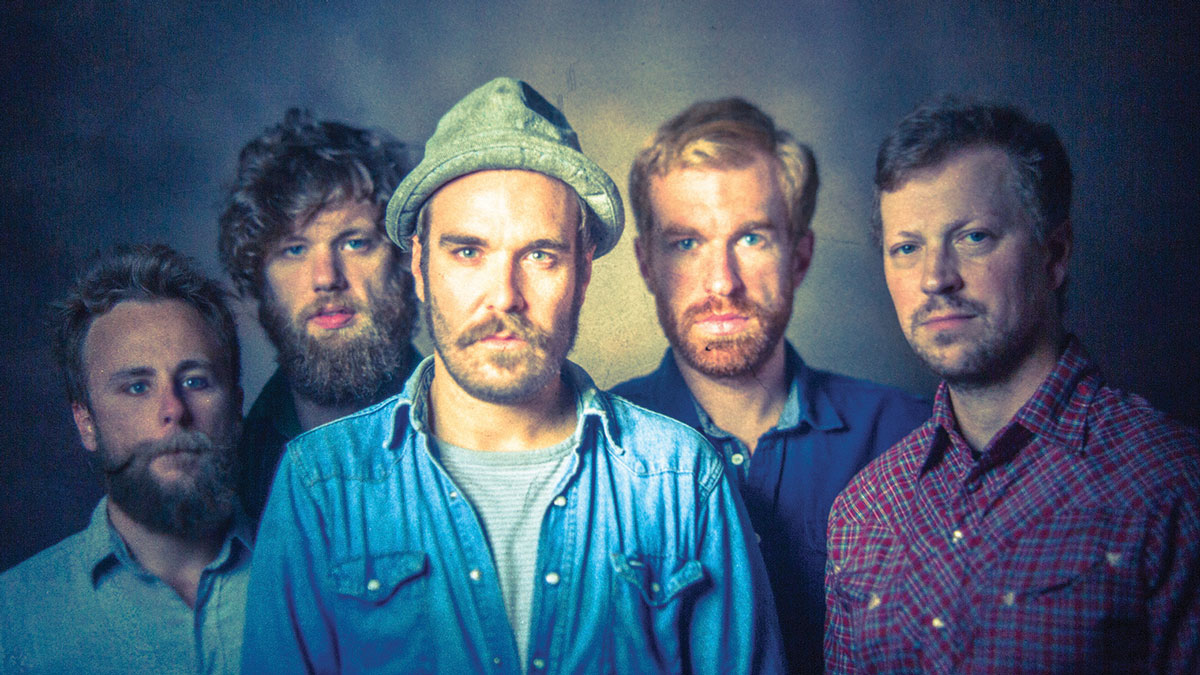 Red Wanting Blue | CITYVIEW