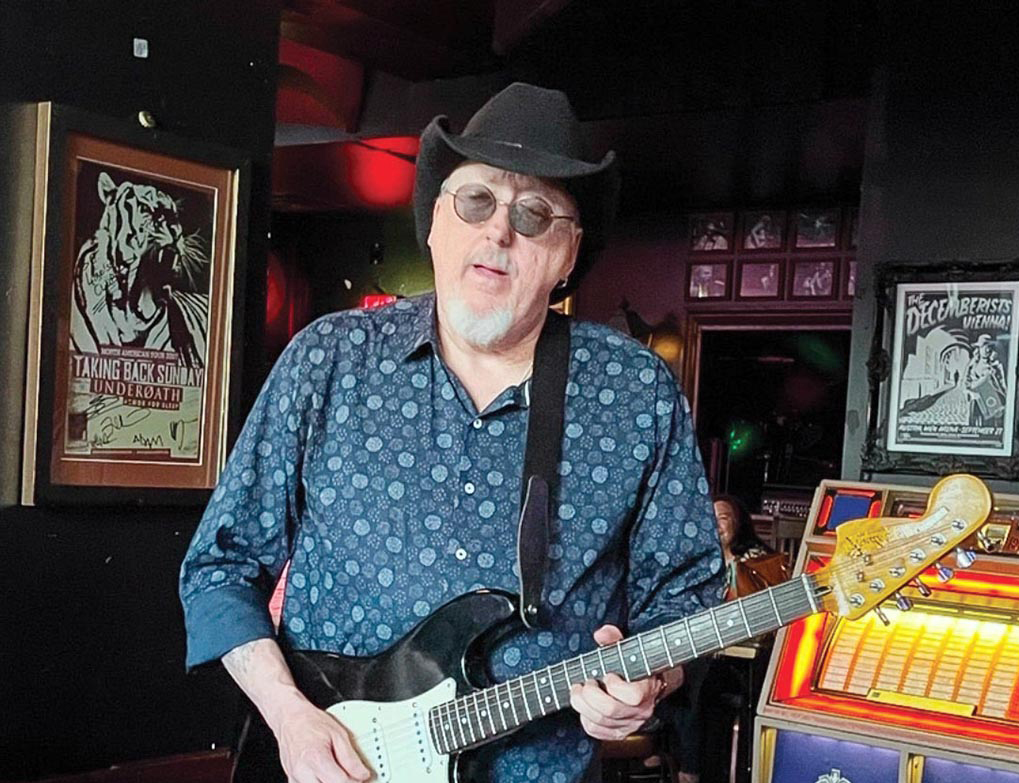 Bob Pace is Iowa’s king of guitar | CITYVIEW